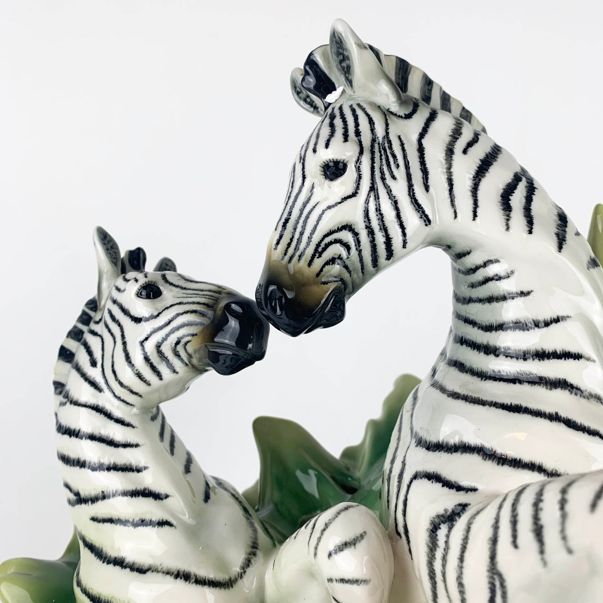 Franz Rare and Retired African Animal Collection Zebra Sculptured Vase ...
